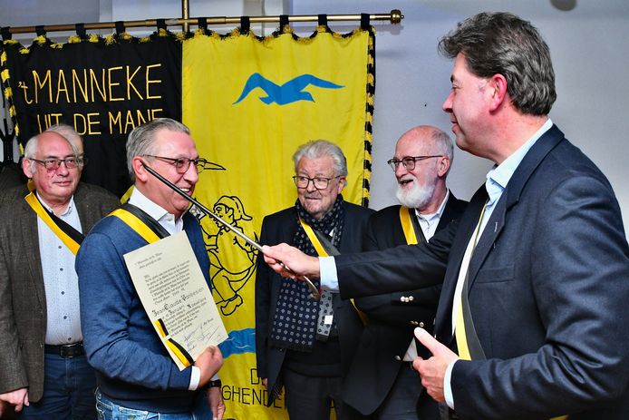 Jean-Claude Vanbesien opgenomen in Ridderorde van ’t Manneke uit de ...