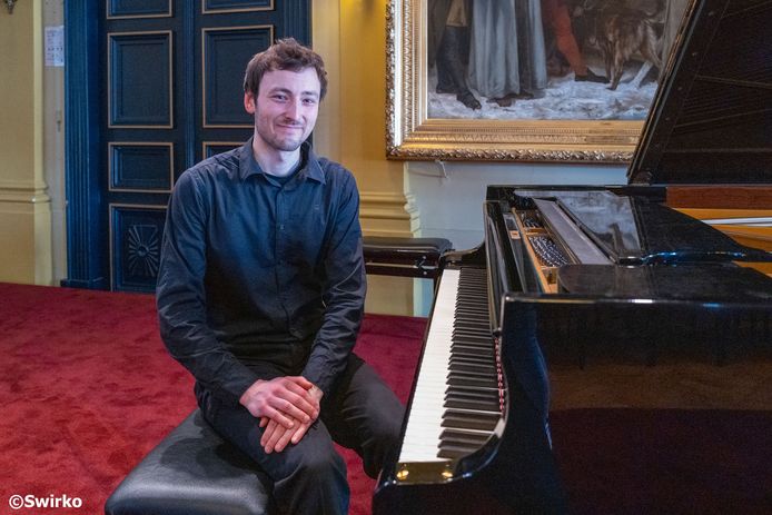 Samuel Van de Velde (24) wint Stephan De Jonge-pianowedstrijd ...