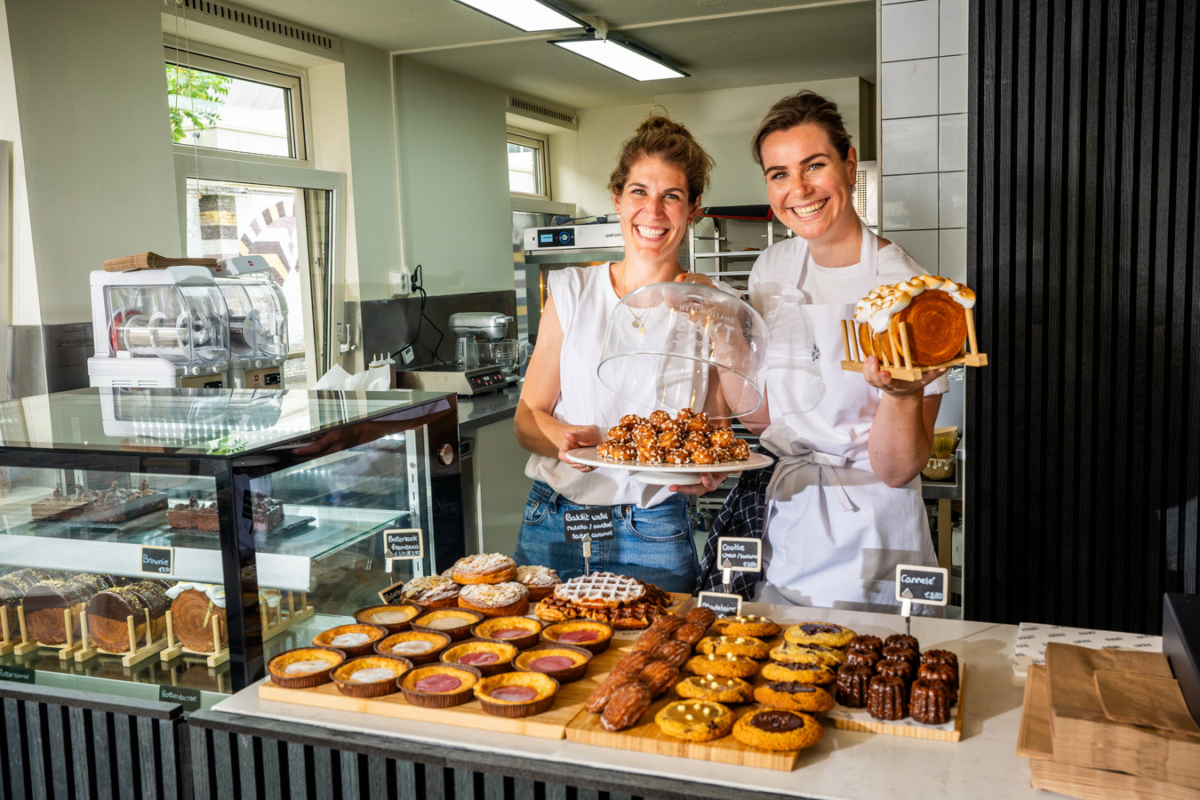 Winnares Heel Holland Bakt opent eigen zaak: ‘André stuurde lief ...
