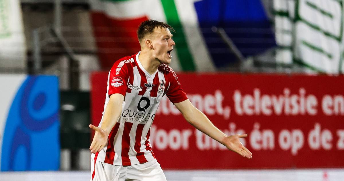 Onbegrip na rode kaart voor TOP Oss-trainer Ruud Brood: ‘Dan snap je er ...