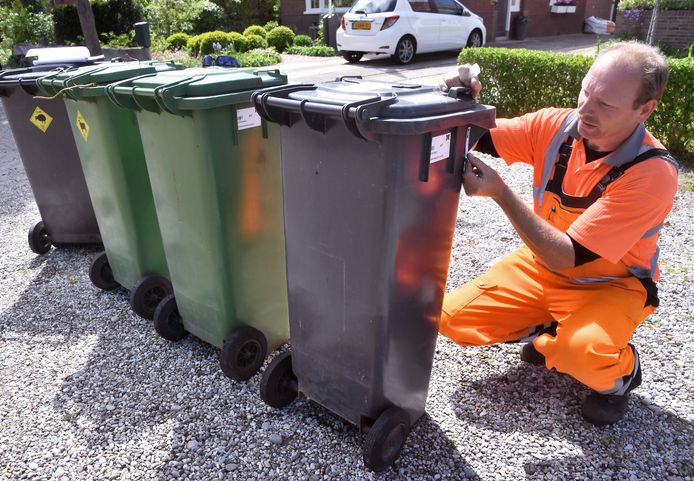 Inwoners Hazerswoude-Dorp betalen niet per afvalzak met nieuwe ...
