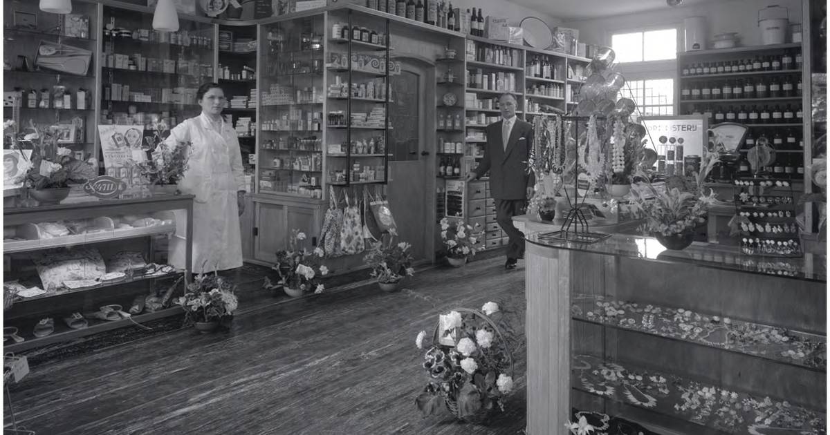 Parfum maar ook sieraden en medicijnen. Wie werkte er in 1959 in deze ...