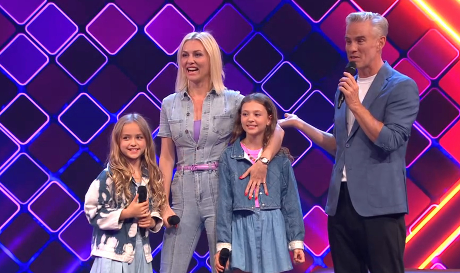 Dochtertjes van realityster stelen de show in DNA Singers: ‘Sta daar ...