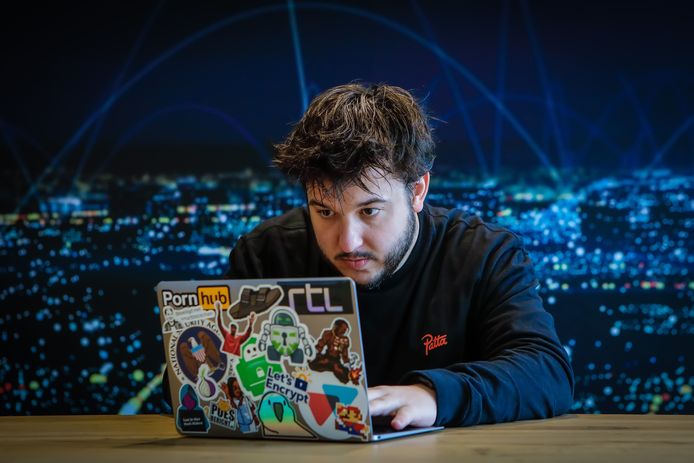 Techjournalist Daniël Verlaan uit Roosendaal: ‘Bijna alles wat ik doe ...