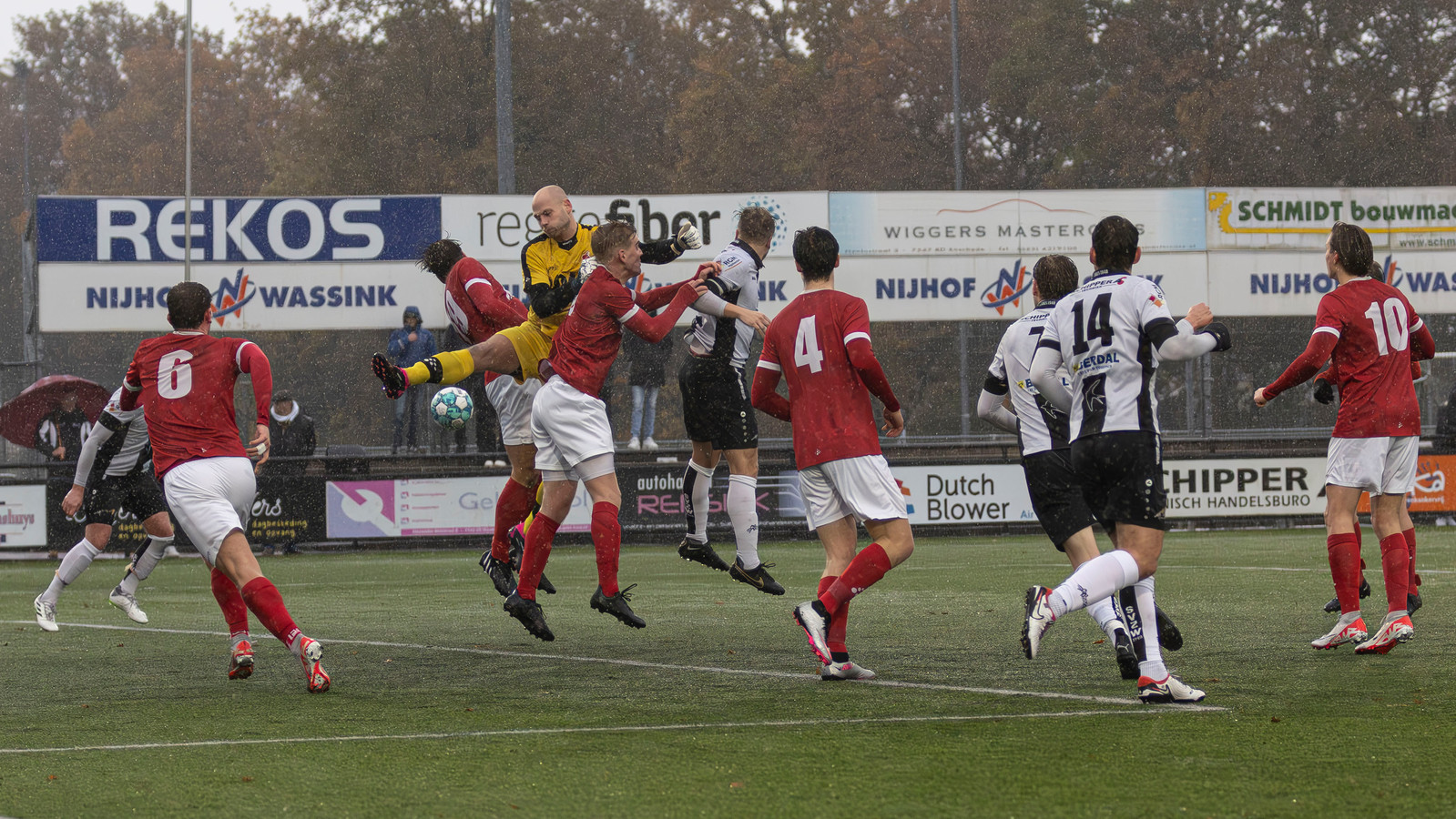 Speelschema: dit zijn alle (mogelijke) wedstrijden in de nacompetitie ...