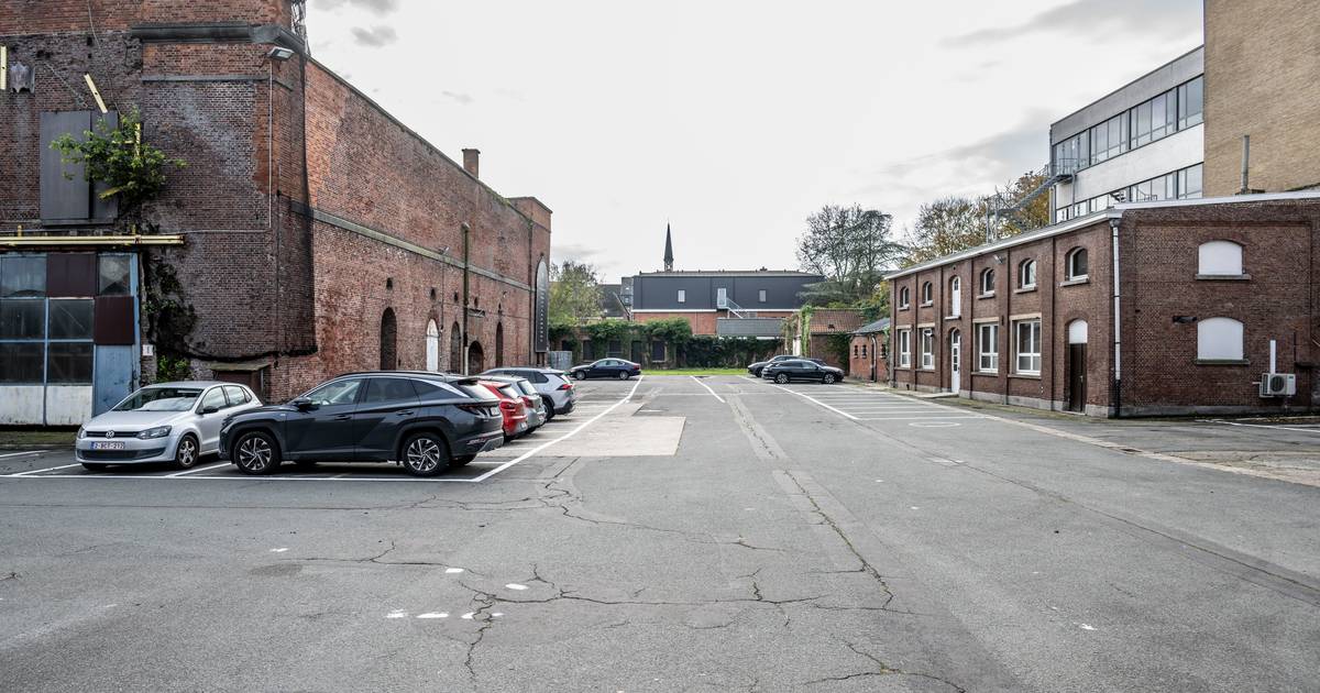 Parking Kazerne aan Noordlaan weer volledig open | Dendermonde | hln.be