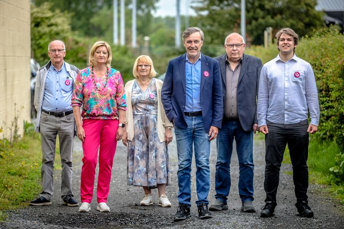 Voor U stelt Brugse kandidaten voor: “Al 40 jaar broedt politieke ...