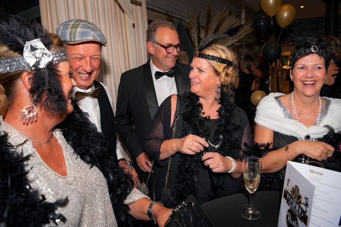 Een avond feesten in de jaren twintig brengt tienduizend euro op ...