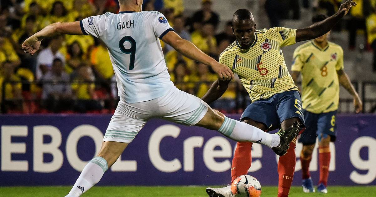 Drame en Argentine: un jeune footballeur colombien décède sur le ...