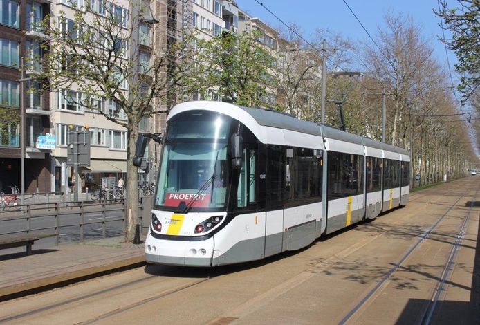 Nieuwe trams op komst op tramlijnen 1 en 10 | Antwerpen | hln.be