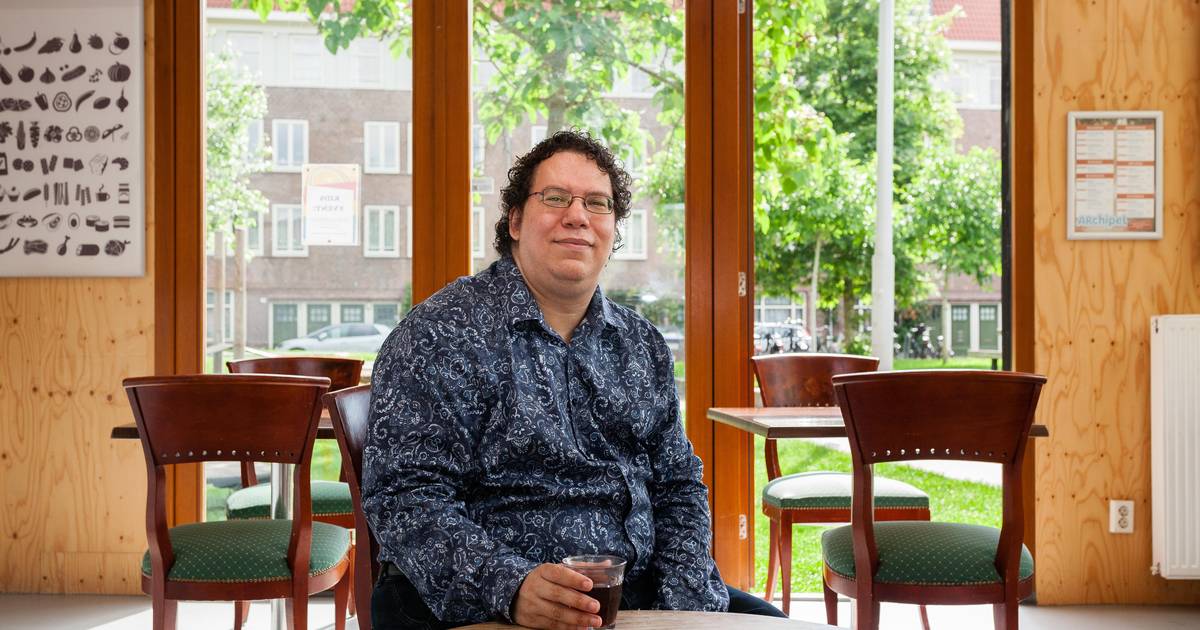 Jesse de Vries: ‘Ik heb een zwak voor verhalen met sterke vrouwen in de hoofdrol’ | Amsterdam ...