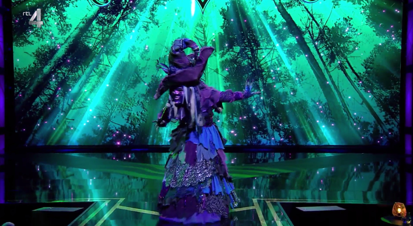 2,2 miljoen kijkers voor The Masked Singer: dit is de eerste afvaller ...