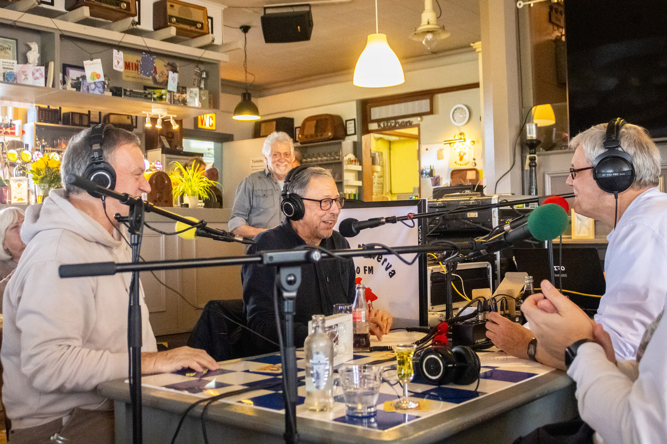 Hoe Marc Fransens cursiefje begon bij Radio Minerva na een wandeling ...