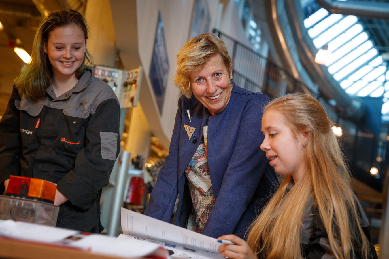 Directrice neemt na 10 jaar afscheid van 'hechte gemeenschap ... Directrice neemt na 10 jaar afscheid van 'hechte gemeenschap ...