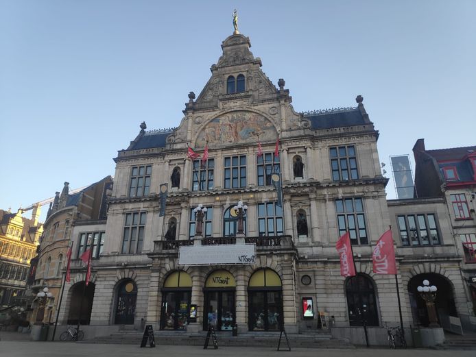 NTGent maakt theater toegankelijker met speciale tablets voor blinden ...