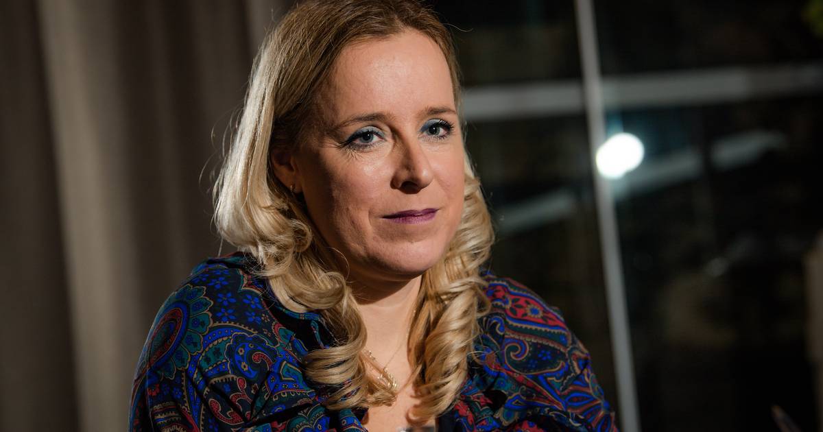 Eva De Bleeker spreekt voor het eerst na haar ontslag: “Premier stuurde ...