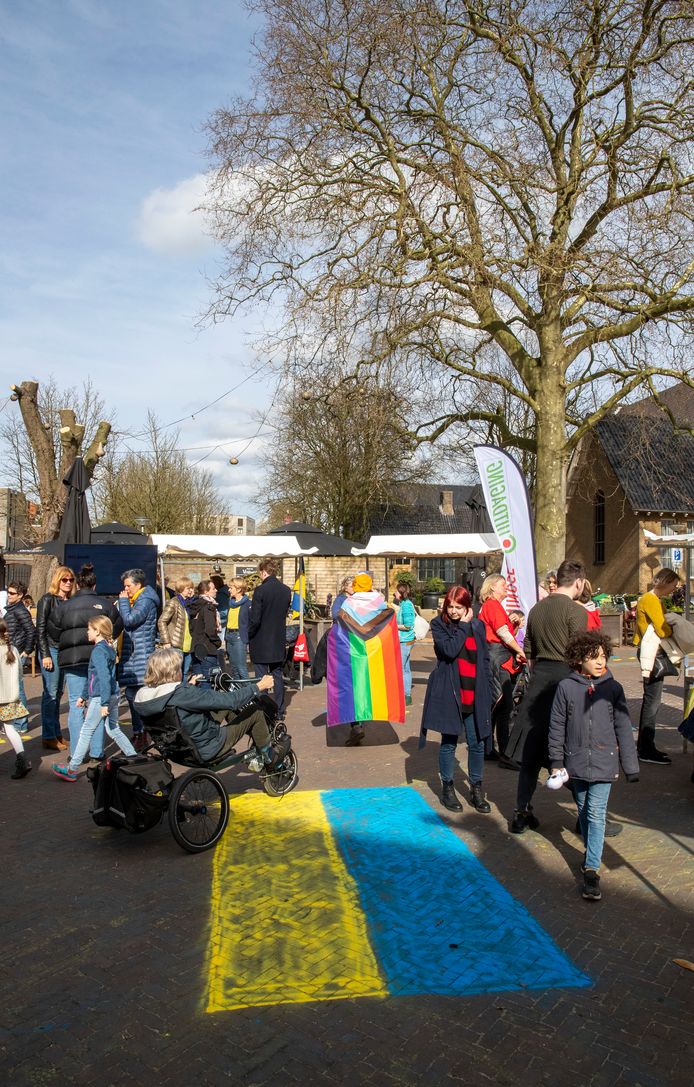 Speciale vlag wappert als symbool van hoop in Wageningen: ‘In Tweede ...