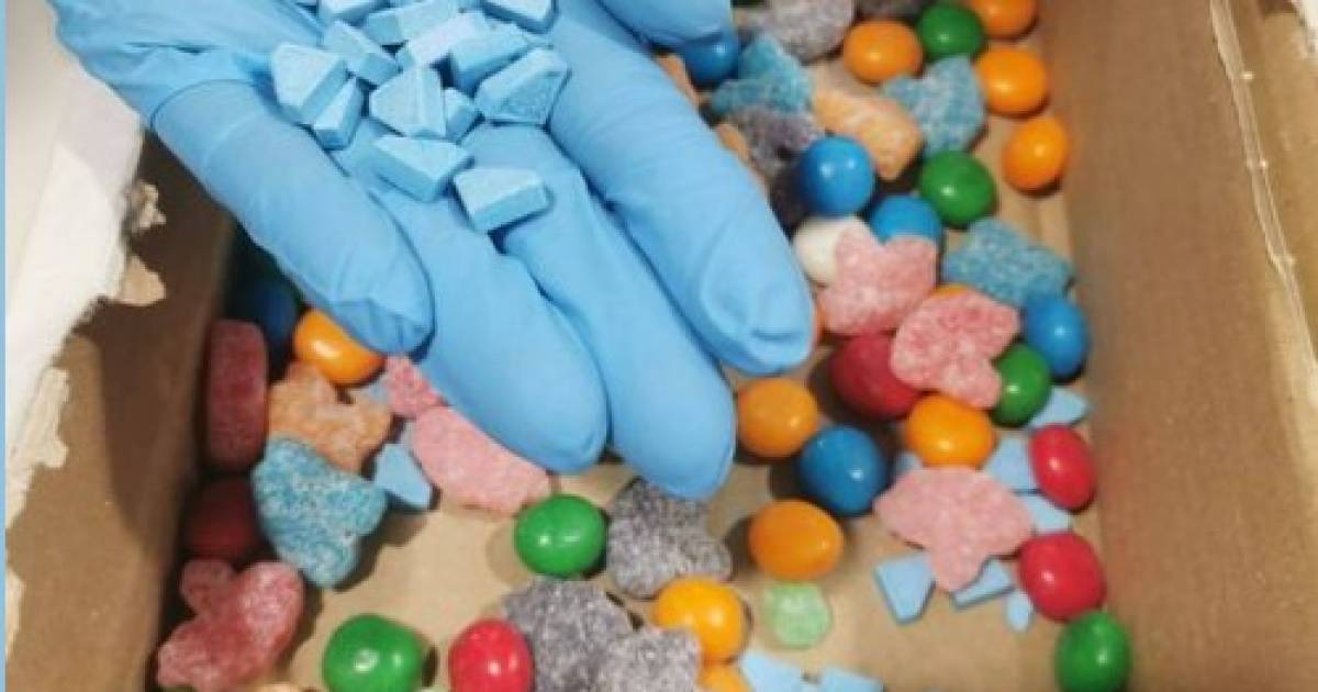 Jelly beans met drugs erin? Politie houdt vier mensen aan en ...