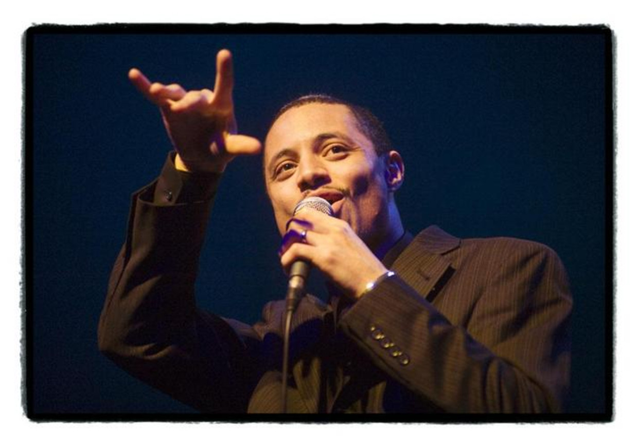 José James ***** en Joan as Police Woman ** in AB - Koude rilling ...