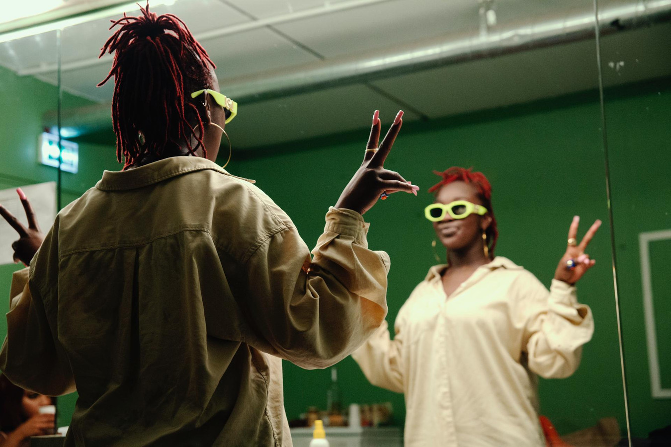 Antwerpse zangeres Miss Angel (24) kijkt uit over Times Square: “Ik ...