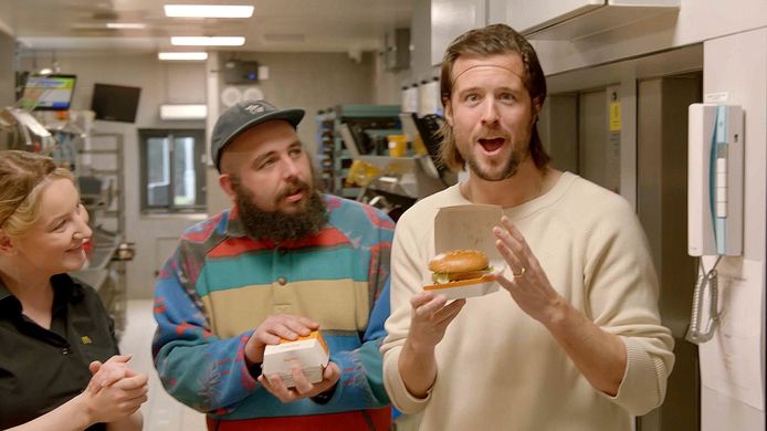 Dinosauruskoek, Zwan-worstje of Big Mac, wie bootst ze het best na ...