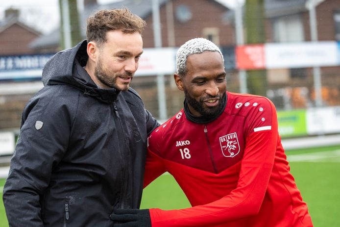 Rick van Eijk, de aanvaller die opeens trainer werd: ‘Mijn voetbaltasje ...