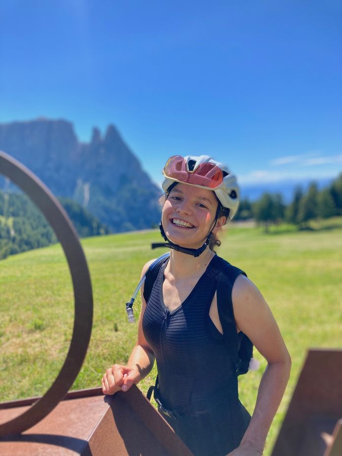 Febe Poppe (22) finaliste Miss Flandrienne: “Verliefd geworden op ...