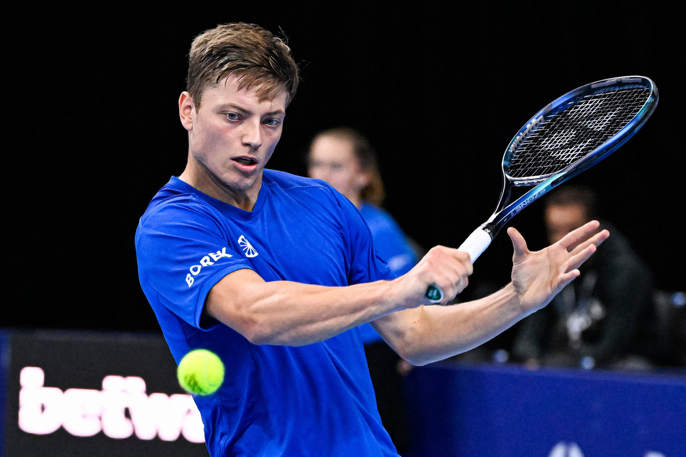 Tim van Rijthoven moet opgeven in kwalificatie Australian Open met ... Tim van Rijthoven moet opgeven in kwalificatie Australian Open met ...