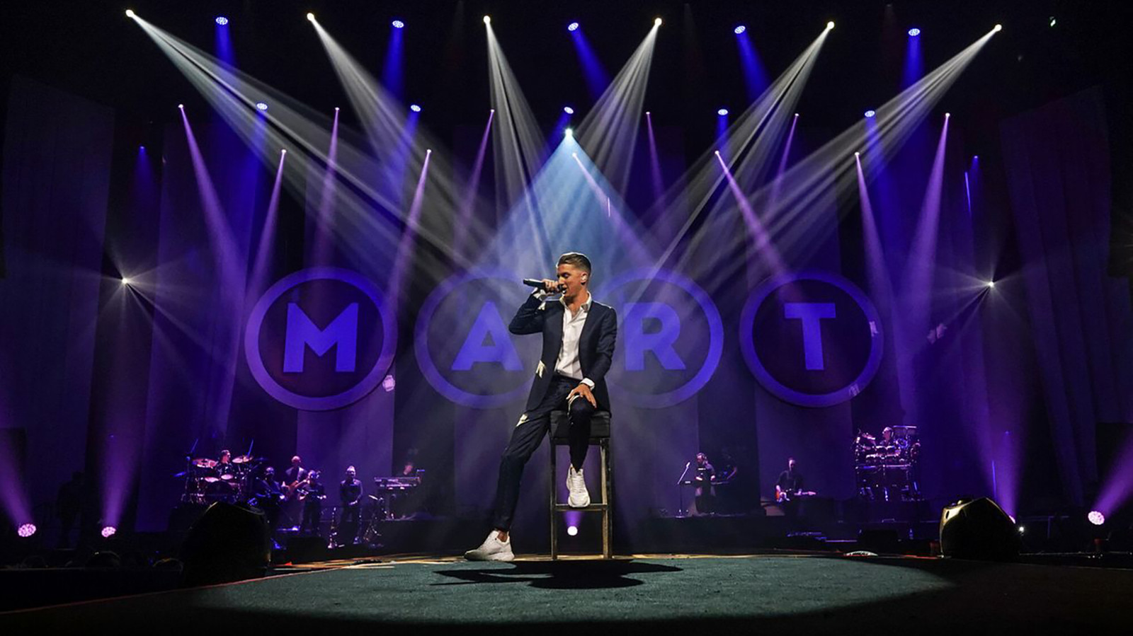 Vanavond op tv: Het blok Nieuw-Zeeland, Sterren in concert en WK ...