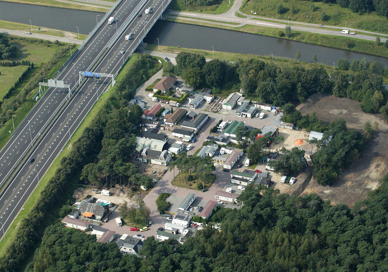 Woonwagenkamp Terraweg krijgt er drie standplaatsen bij | Foto ...