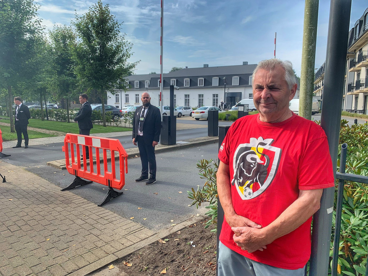 Messi-fans komen toe aan hotel, waar security massaal op post is: “Zo'n ...