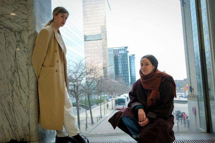 Lilith (28) en Anna (26) lanceren binnenkort ‘stilteruimte’: “In New ...