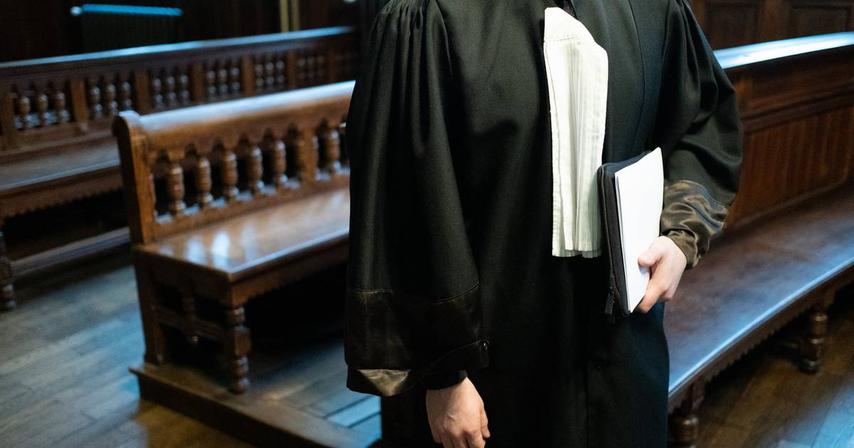 Geen toga, dossier slecht gelezen en vergist van rechter: baaldag voor ...