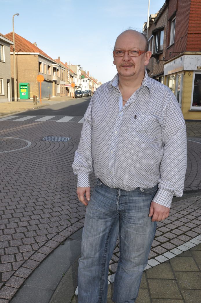 Volksfiguur en raadslid Patrick Bolle (56) overleden | Bredene | hln.be