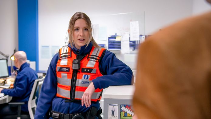 De agenten van ‘De Buurtpolitie’ belanden in de criminaliteit in nieuwe ...