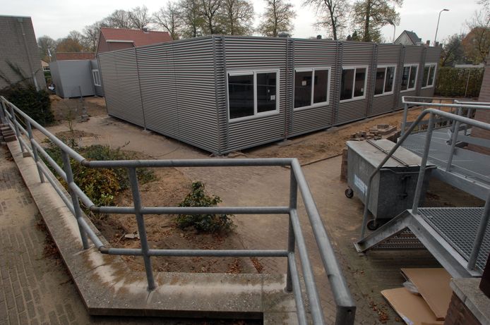 Groesbeekse leerlingen Agora-onderwijs voor jaren in noodlokalen | Berg en Dal | gelderlander.nl