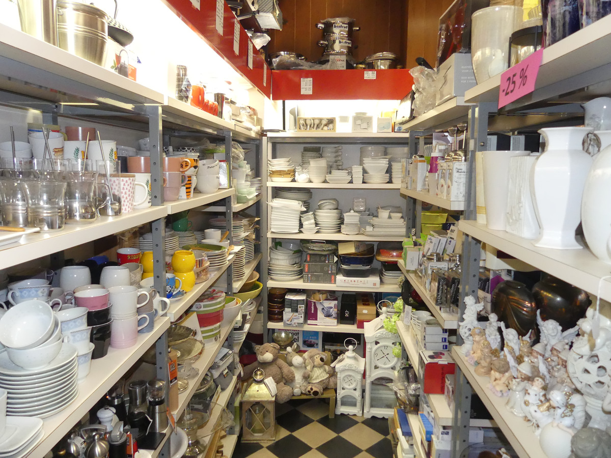 Na 61 jaar sluiten Johan en Ann hun tuin- en hobbywinkel: “Waar kan je ...