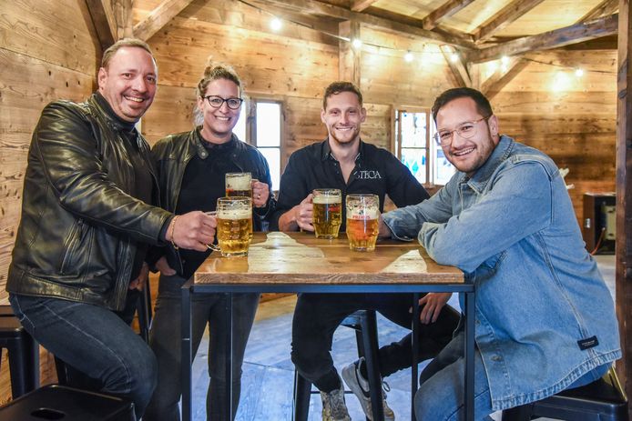 Horecabazen Bar Proef en Steca en jarige Radio Tros slaan handen in ...