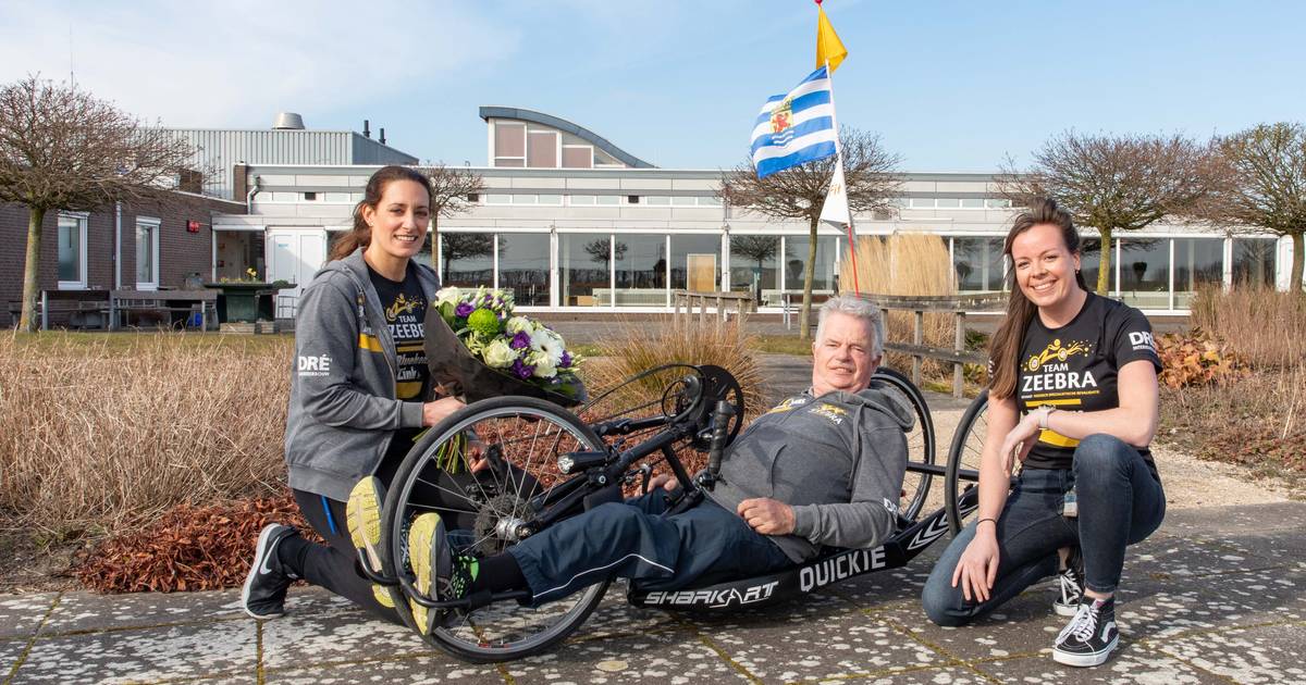 Jan schenkt handbike aan revalidatiecentrum: ‘Dankzij prothese kan ik ...