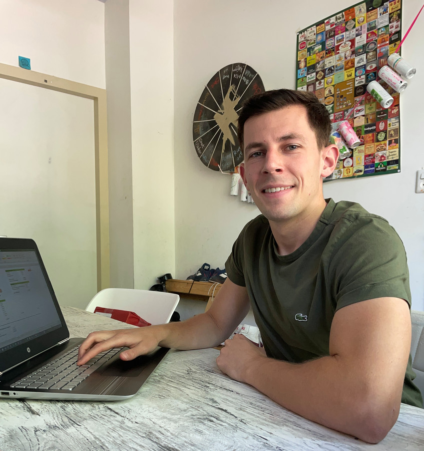 Wat kost studeren – en hoe kom je aan ‘gratis geld’? | Foto | AD.nl