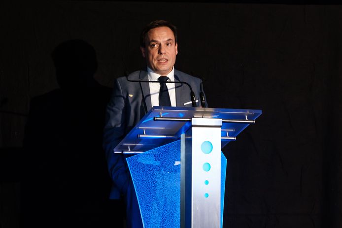 Cegeka-topman Stijn Bijnens: “De nieuwe gouverneur moet een marketeer ...