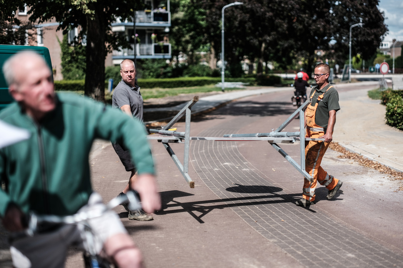 Zevenaarders blij met nieuwe megarotonde op de Vondellaan: ‘Dit kan ...
