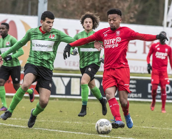 Ryan Trotman debuteert bij FC Twente | Degradatie FC Twente | tubantia.nl