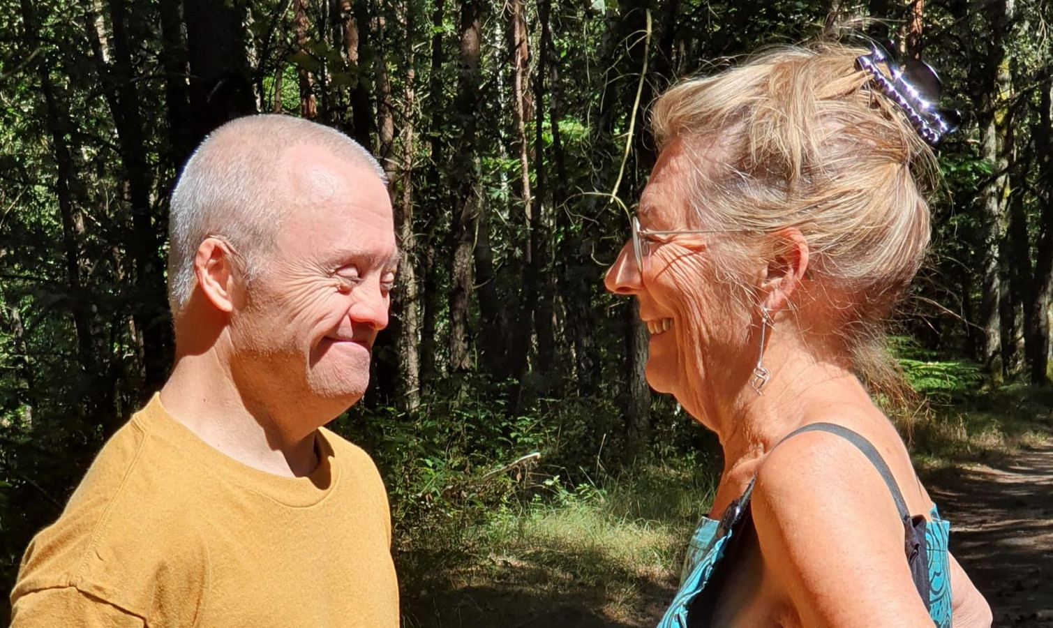 LEVENSVERHAAL. “Tegen premier Martens mocht hij ‘oom Wilfried’ zeggen ...