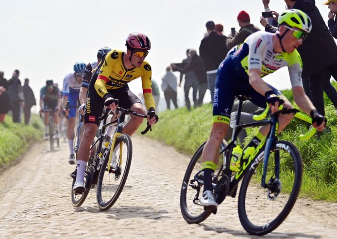 Wout van Aert maakt Tim van Dijke een betere wielrenner: ‘Kan van hem ...