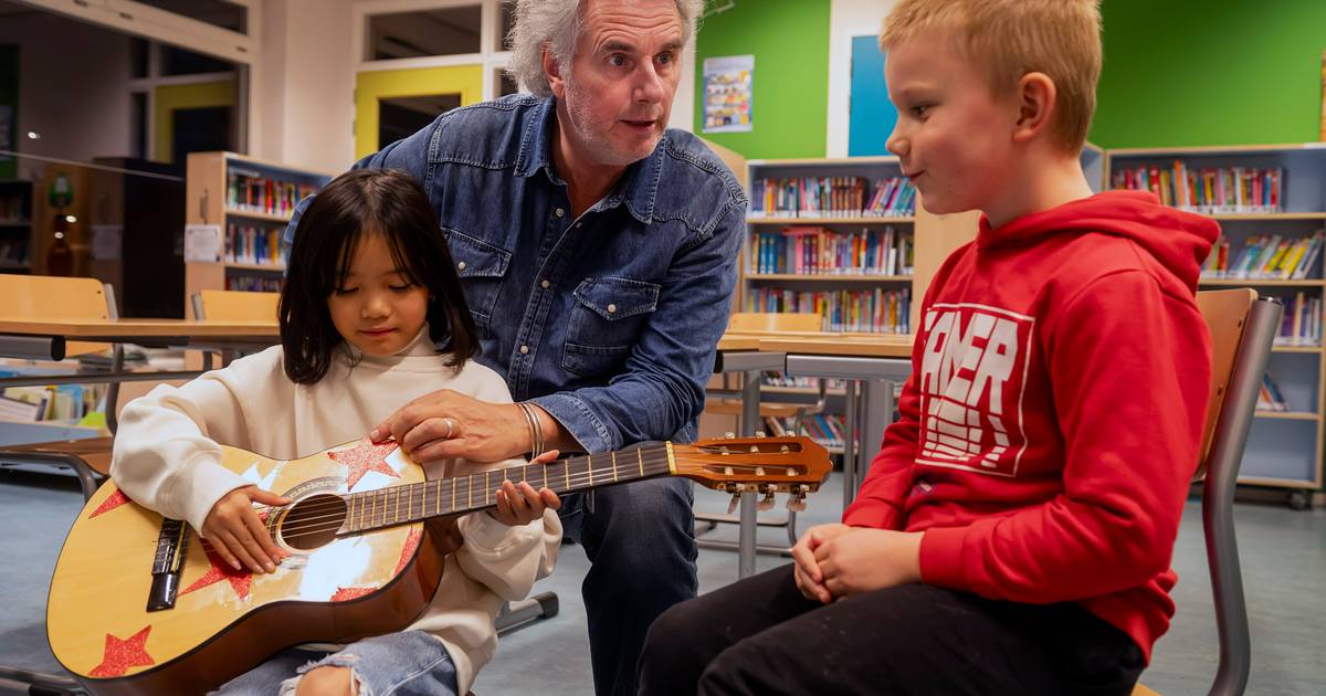 Bij Carlo Nabbe mogen kinderen zoeken naar muziek: ‘Nieuwsgierigheid ...