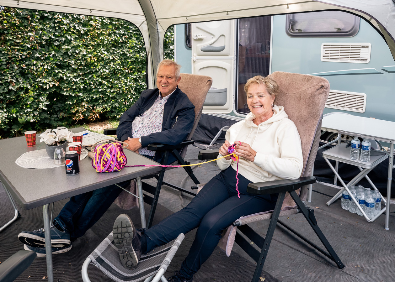 Optimisme overheerst ondanks de buien op de camping: ‘Wat nat is ...