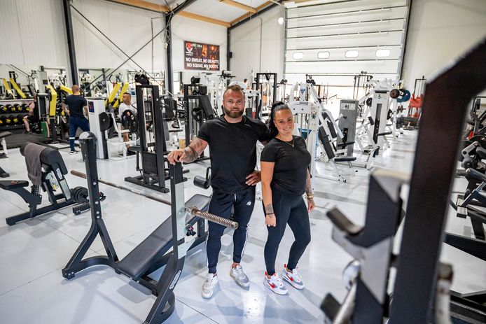 Colin opent sportschool met ‘meeste apparaten van Twenterand’: ‘Hier ...