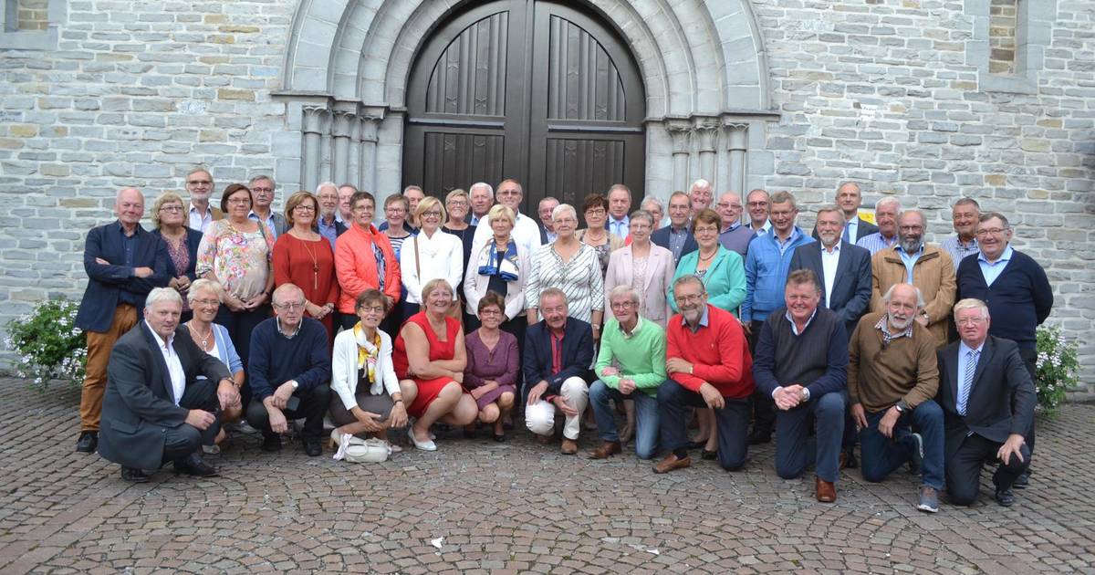 Feest voor de 65-jarigen van Deerlijk en Sint-Lodewijk | Deerlijk | hln.be