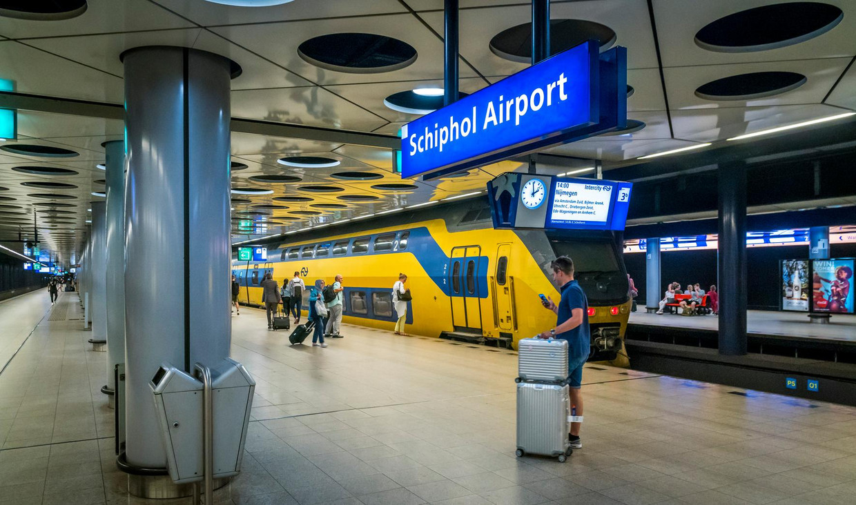 Station Schiphol ondergaat grote facelift | Het Parool